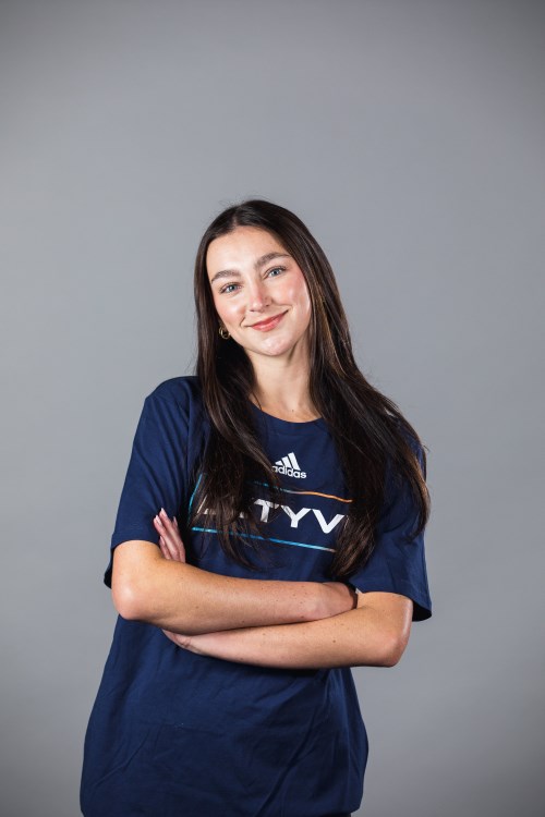 Coach - Amelia - Bechtel